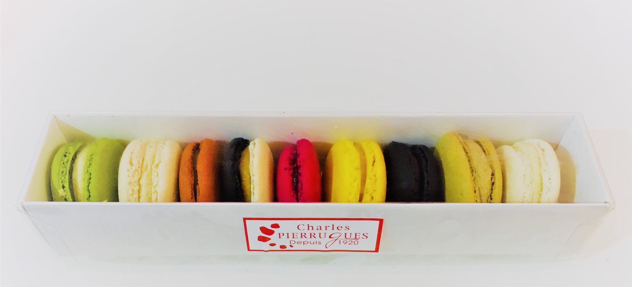 Boîte de 9 Macarons – Charles Pierrugues Maître Chocolatier